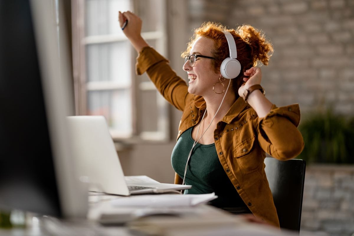 How Music Affects Your Work Performance